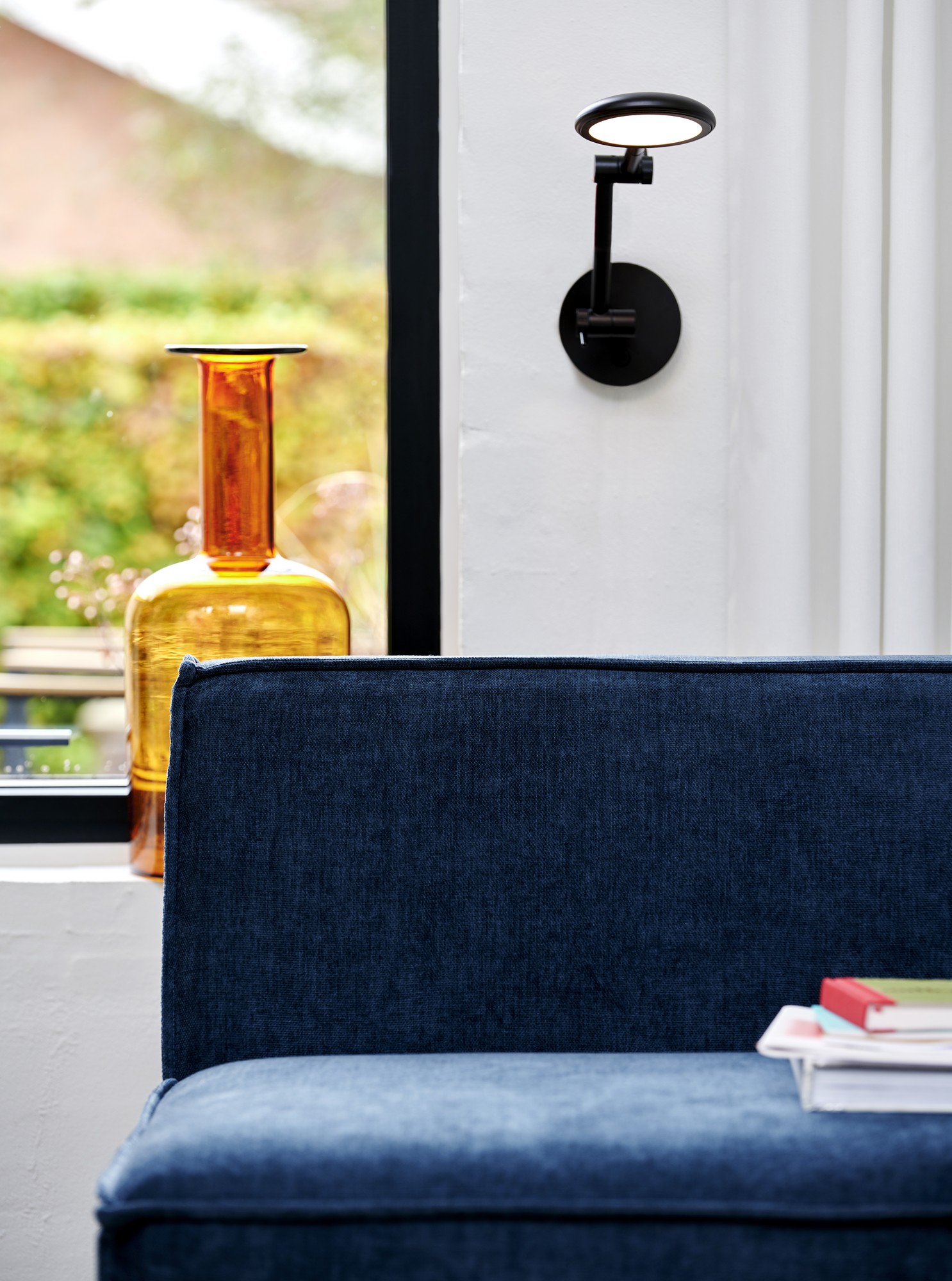 Bend | Wall light | Black