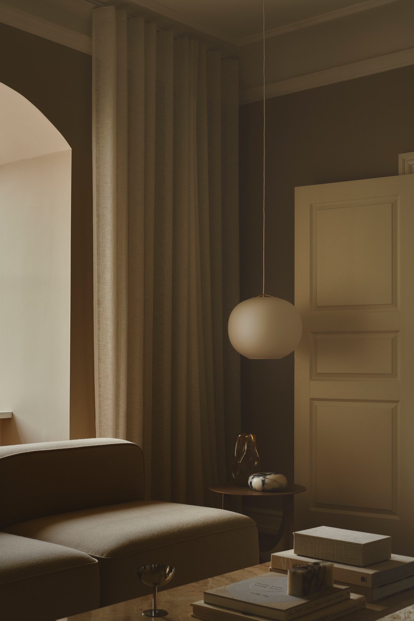 Navone 40 | Pendant | Opal white